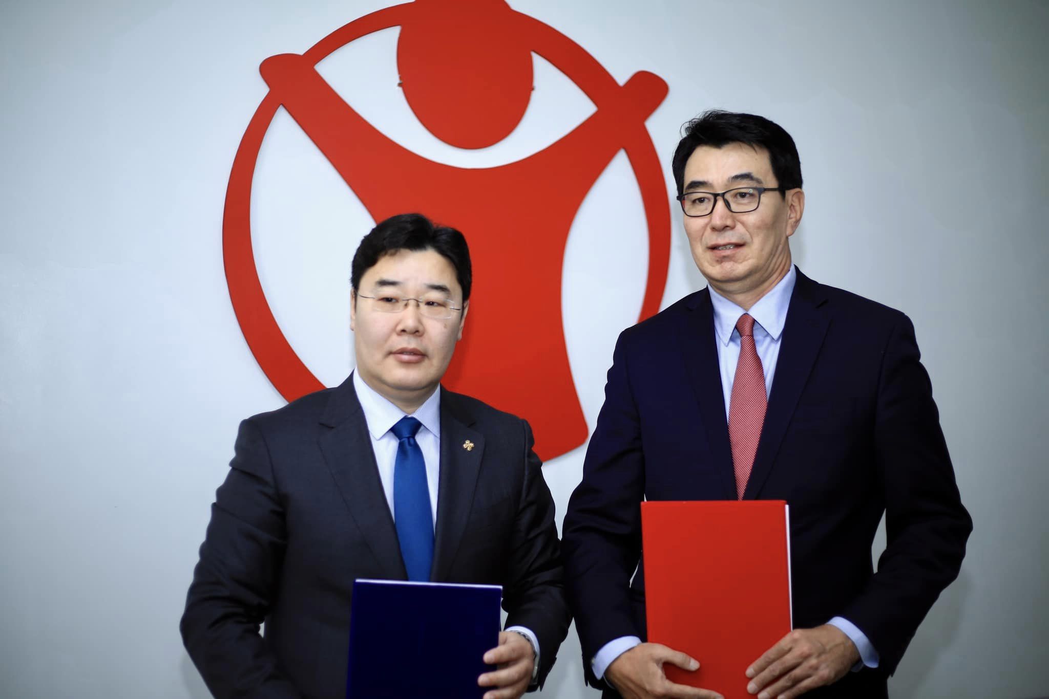 ХҮҮХДИЙГ ИВЭЭХ САН 125 САЯ ТӨГРӨГӨӨР ТУСЛАМЖ ҮЗҮҮЛЭВ Сүхбаатар аймаг